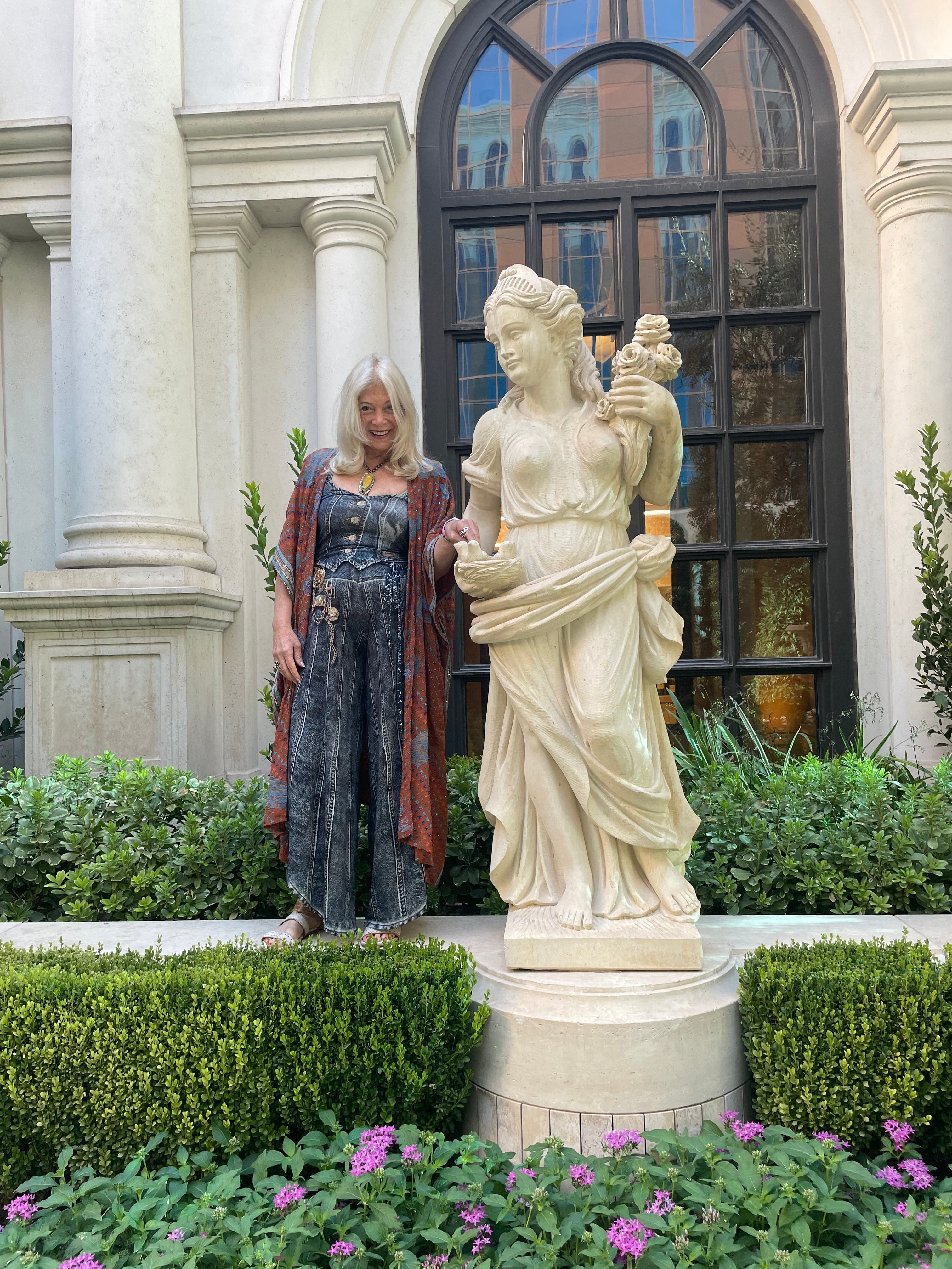 IPNG Designs – Robin Boutique